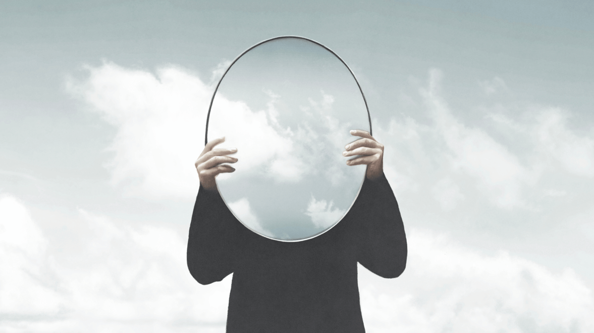 The mirror as a symbol and metaphor in art and modern society